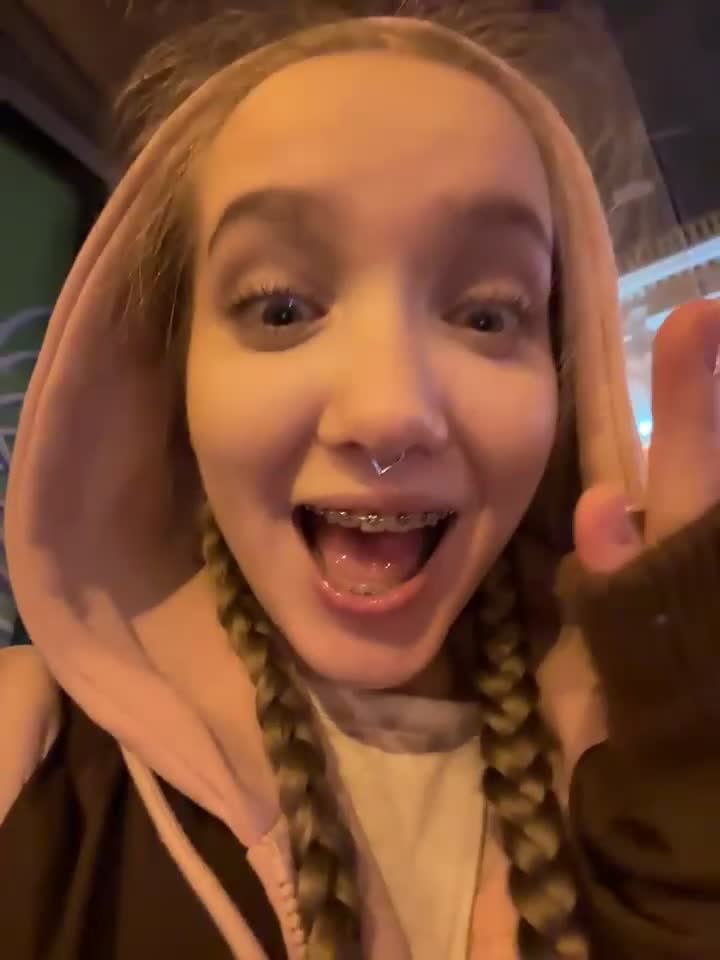 bambi_lu - Free recorded public and private videos | privateshow